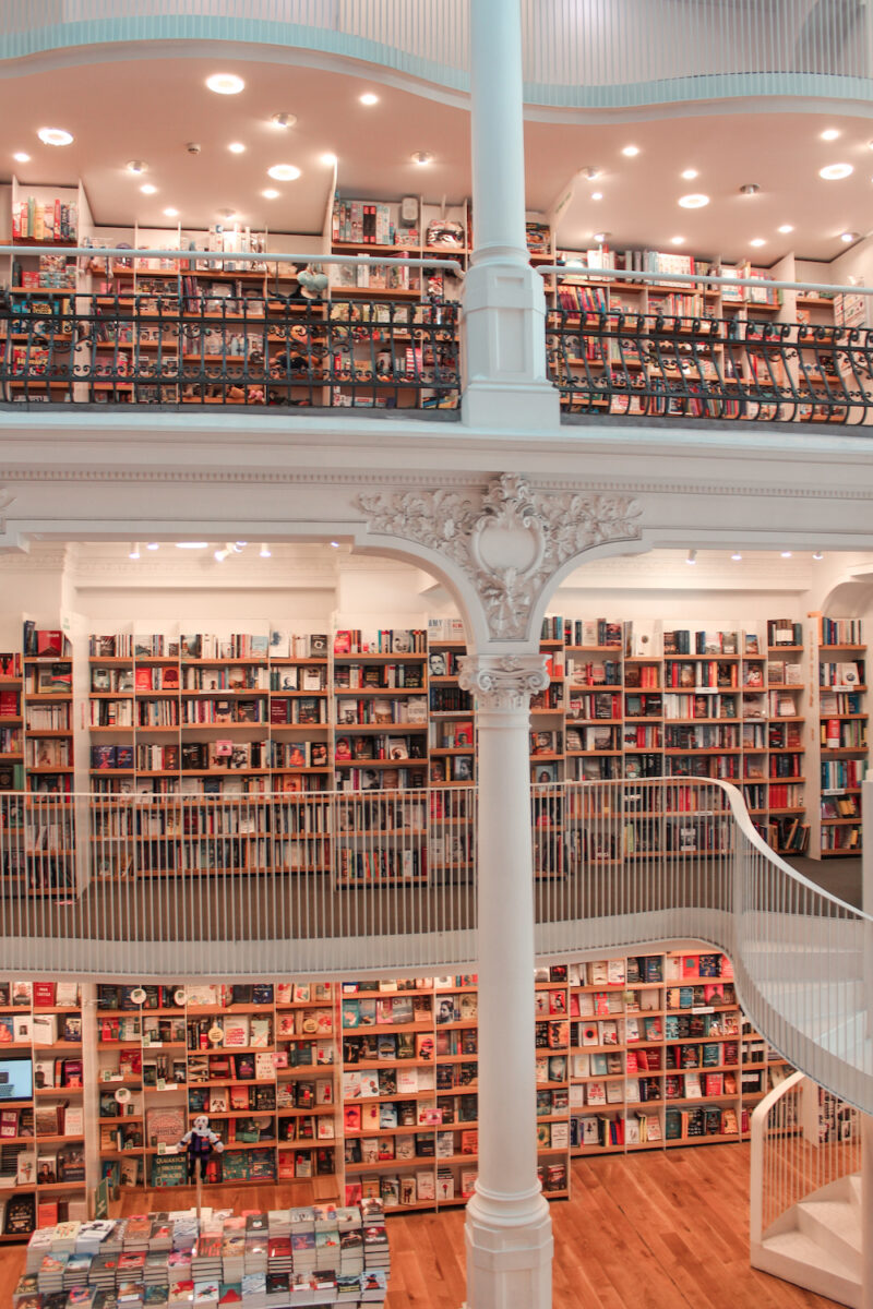 Bookstores I Love: Carturesti Carusel in Bucharest, Romania - Stay to ...