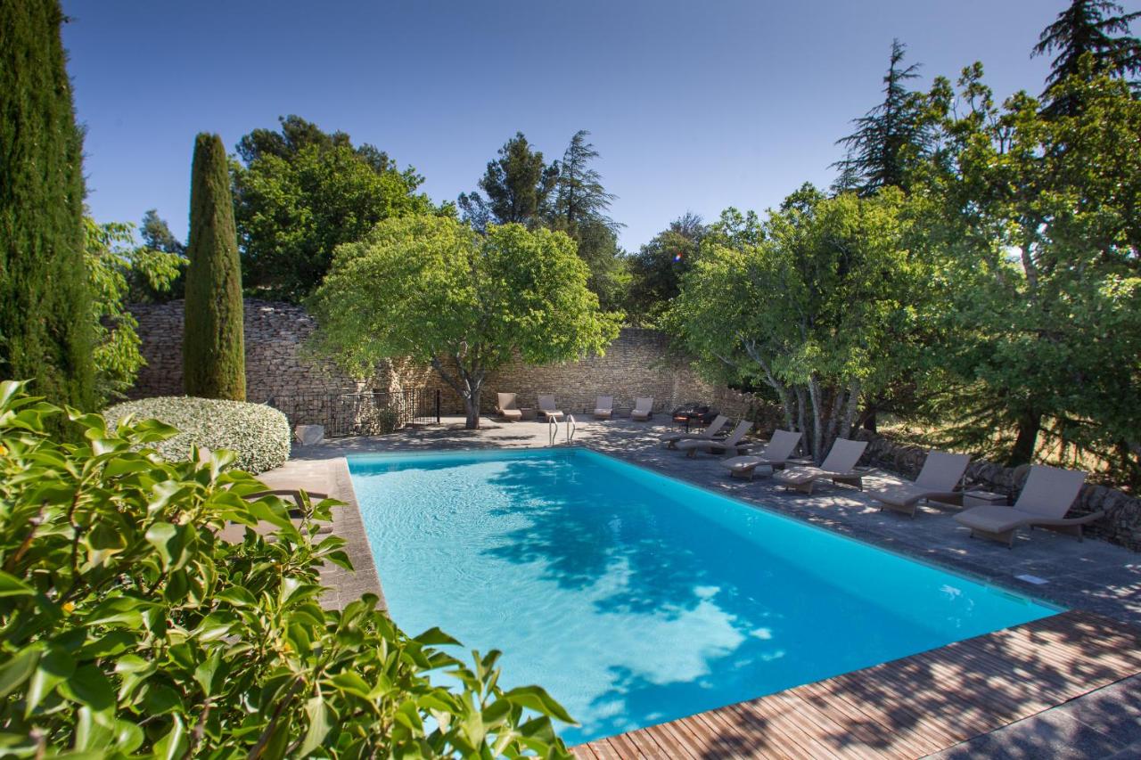 6 Best Hotels in Gordes, France - Stay to Wander