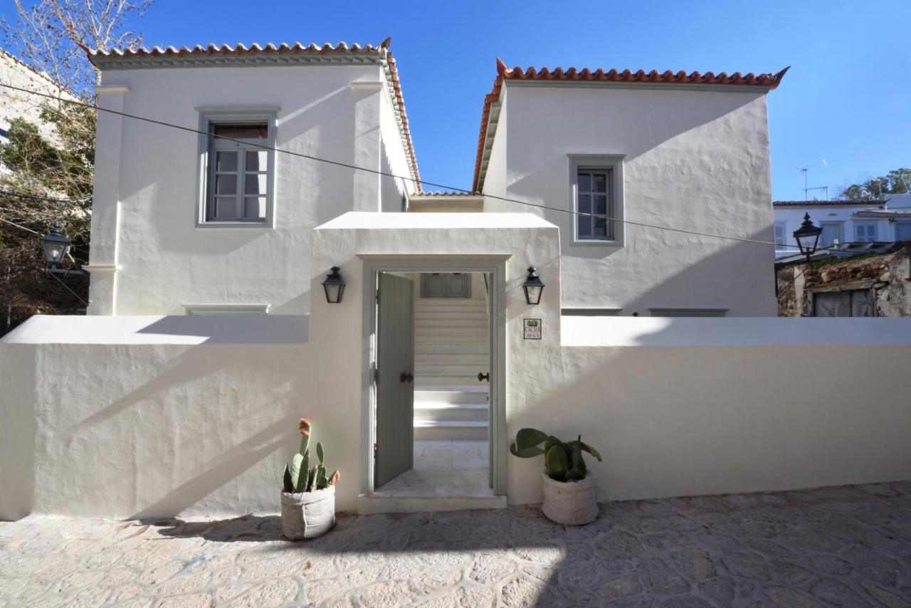 9 Best Hotels in Hydra, Greece - Stay to Wander