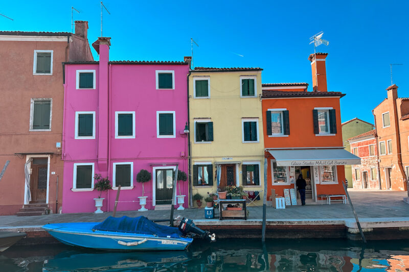 12 Venice Travel Tips to Know Before You Go - Stay to Wander