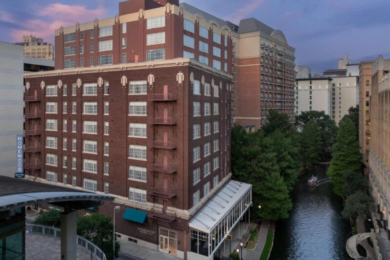 12 Best Hotels on the San Antonio River Walk - Stay to Wander